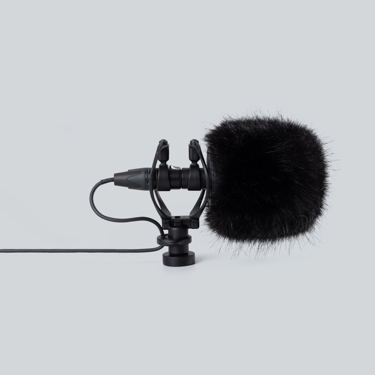 basicUcho series – LOM