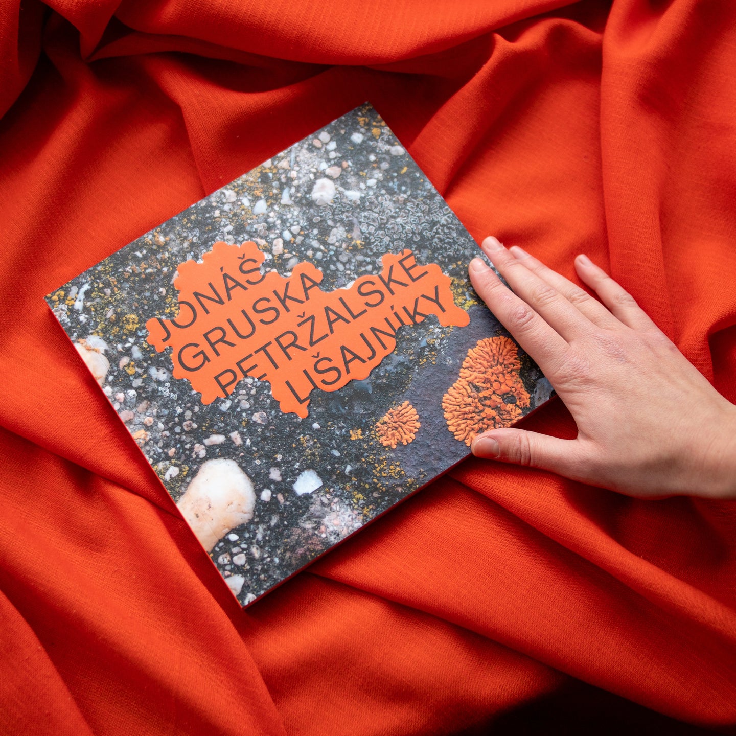 Books & Merch – LOM